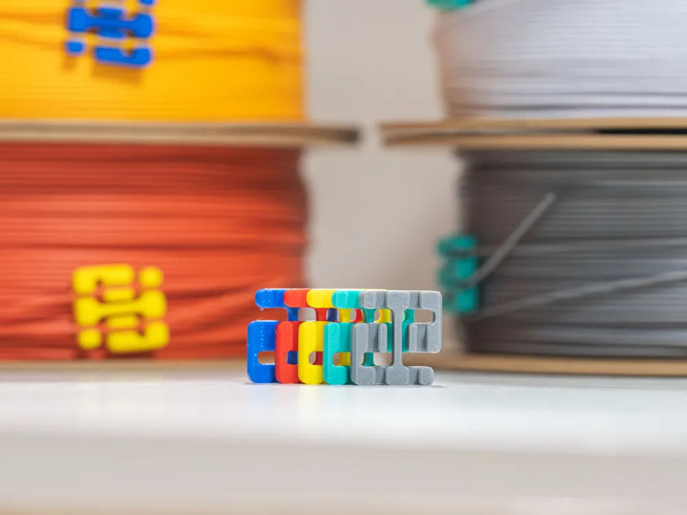 Only 2g super fast printing filament clip by Skippy The Magnificent ...