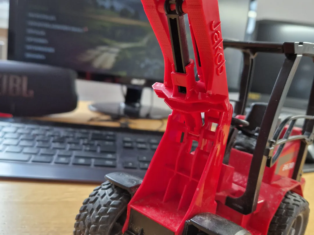 BRUDER Schäffer Farm Loader Arm - Free 3D Print Model - MakerWorld