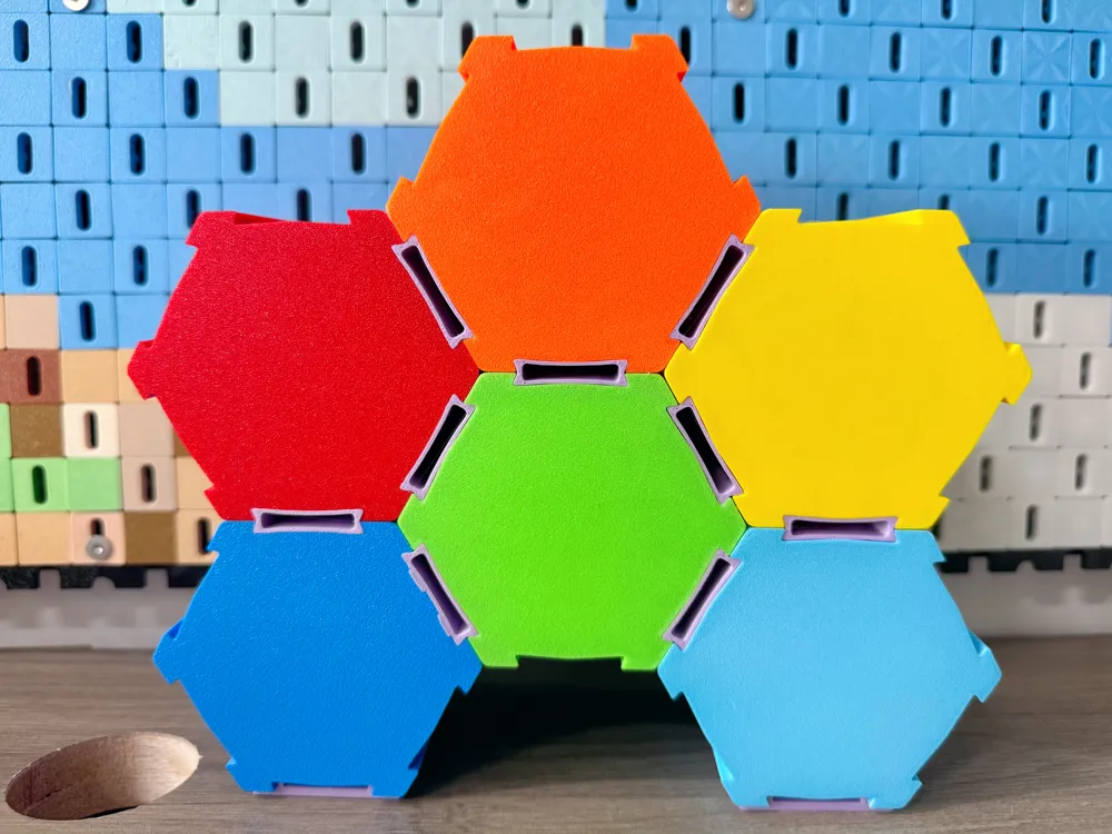 Honeycomb Infinitely Stackable Pen Holder - Free 3D Print Model ...