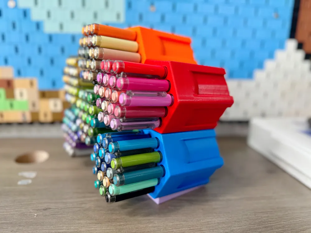 Honeycomb Infinitely Stackable Pen Holder by 关灯DIY MakerWorld: Download ...