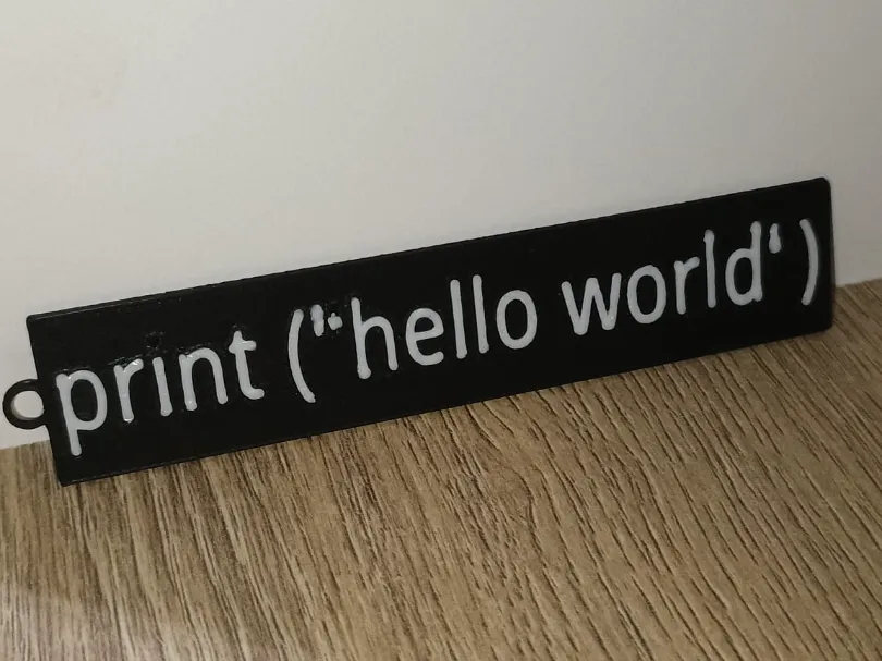 Python 程序员钥匙扣 来自 Tymuls MakerWorld：免费下载 3D 模型