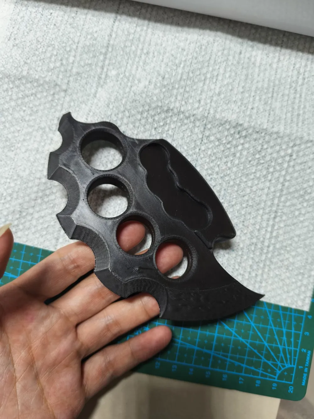 Brass Knuckle Blade by user_1613689559 MakerWorld: Download Free 3D Models