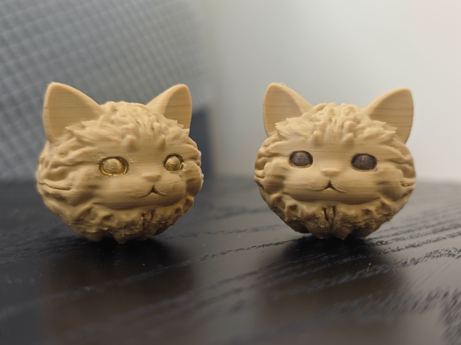 Cat Head Walnuts ~ Playing with Cat Heads ~ Smooth Sailing by 修石工坊 ...