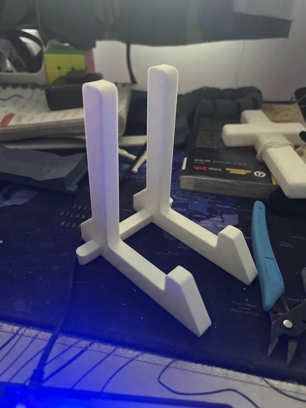 simple mobile stand - Free 3D Print Model - MakerWorld