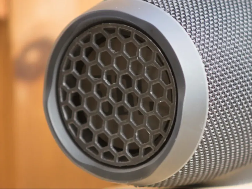 JBL Charge 3 Sub Cover (Not my Design) - Free 3D Print Model - MakerWorld