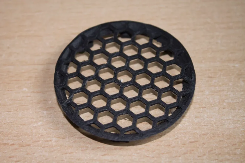 JBL Charge 3 Sub Cover (Not my Design) - Free 3D Print Model - MakerWorld