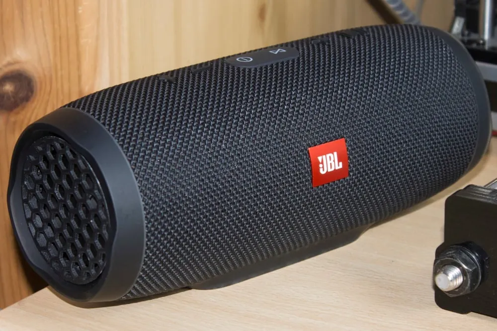 JBL Charge 3 Sub Cover (Not my Design) - Free 3D Print Model - MakerWorld