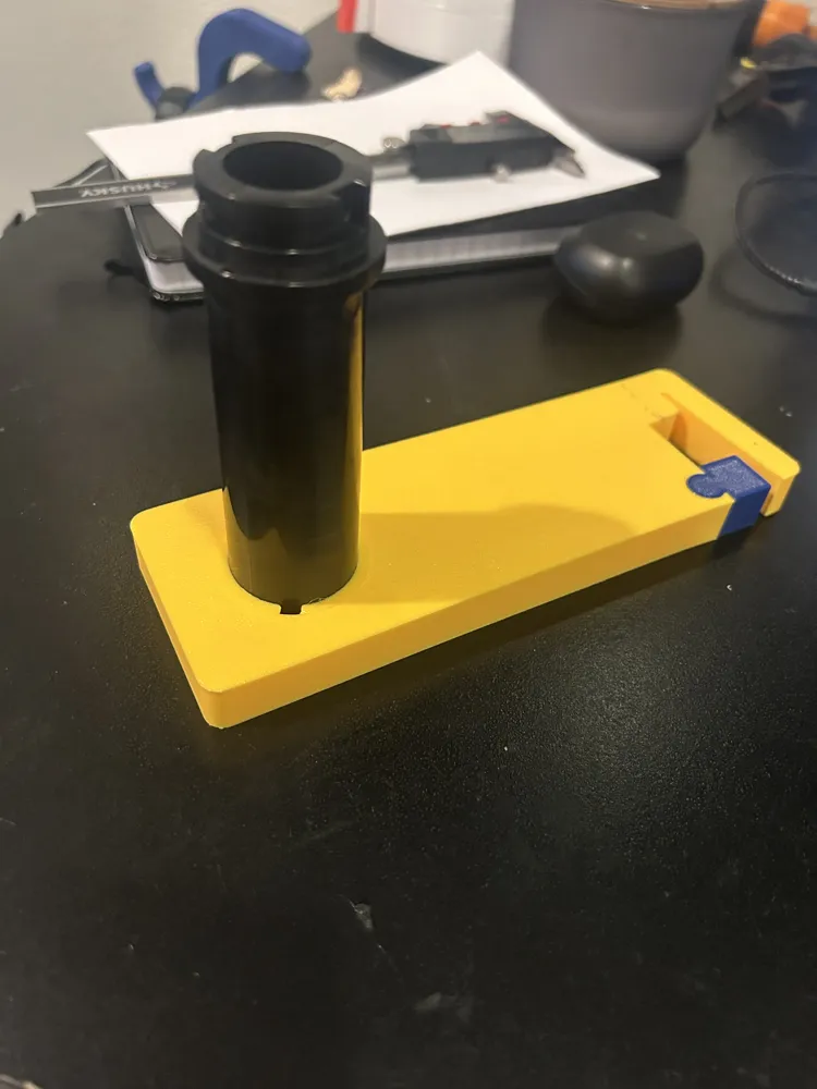 Kobra 2 Max 置物架料盘移位器 - 免费 3D 打印模型 - MakerWorld