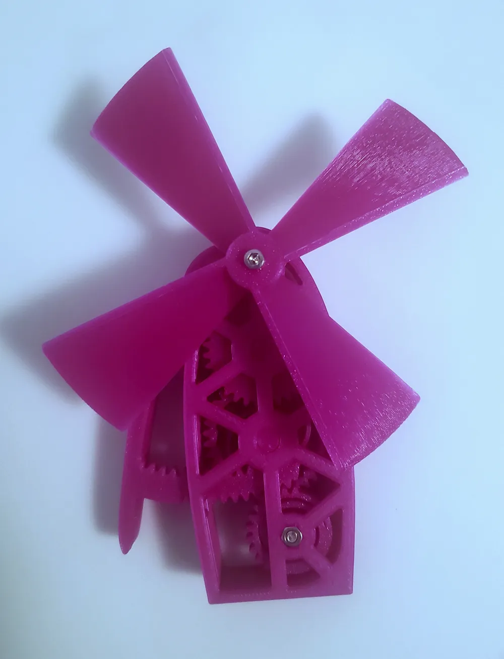 Ratcheting Squeeze Fan by LFURA MakerWorld: Download Free 3D Models
