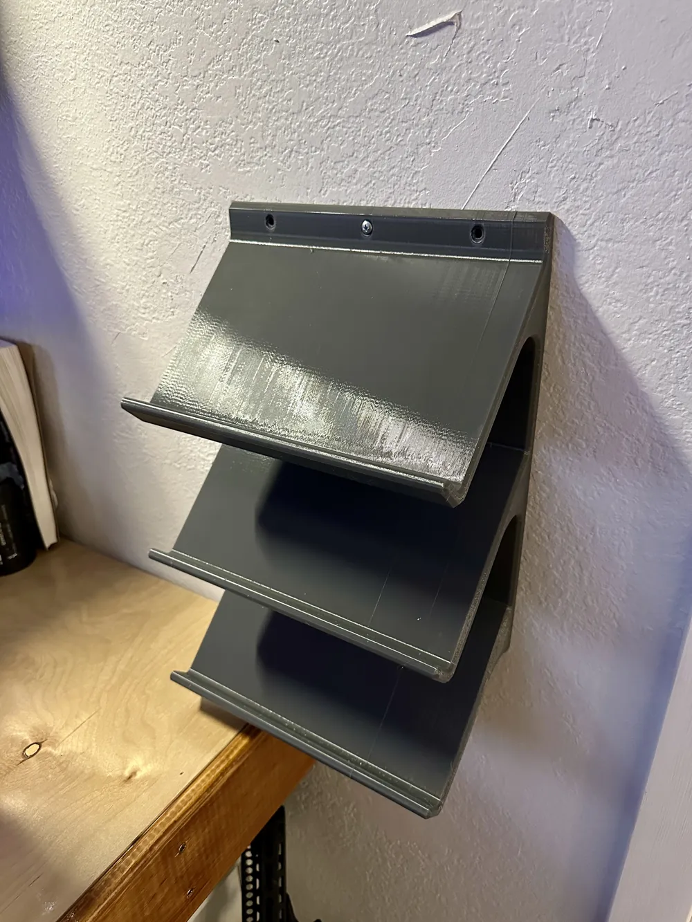 Keyboard Wall Mount Organizer - Free 3D Print Model - MakerWorld