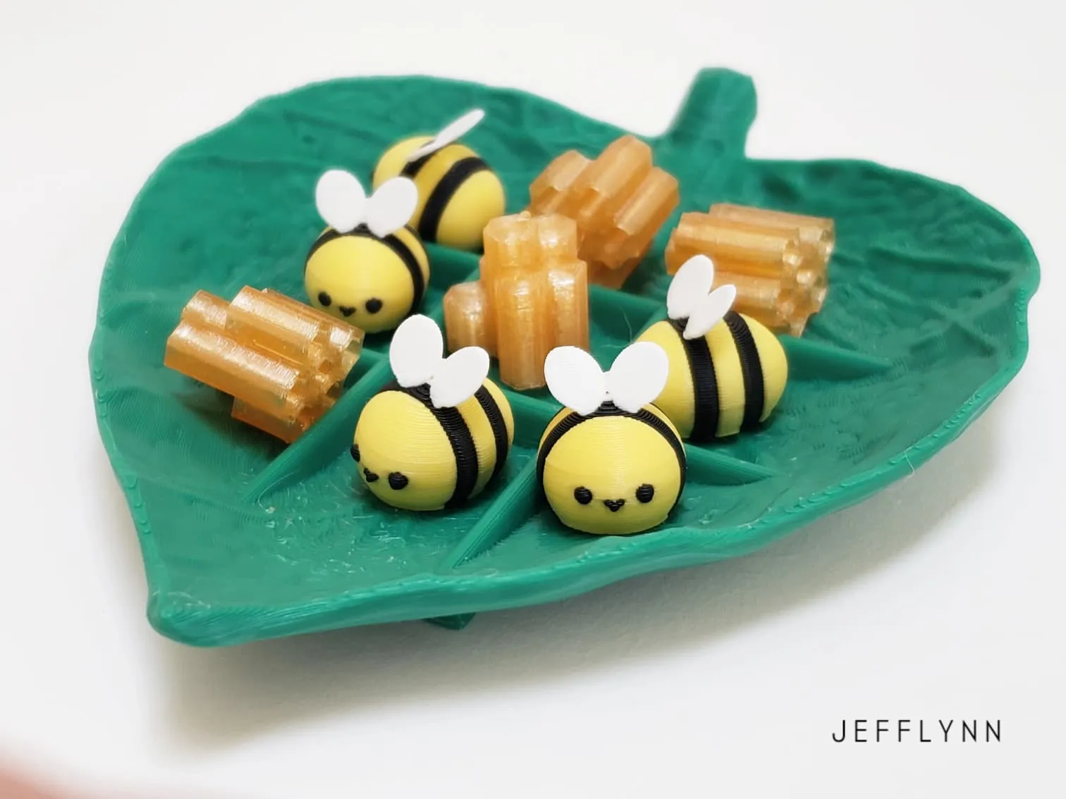 Honey Bee Bun Fidget Keychain (Dim Sum) - Free 3D Print Model - MakerWorld