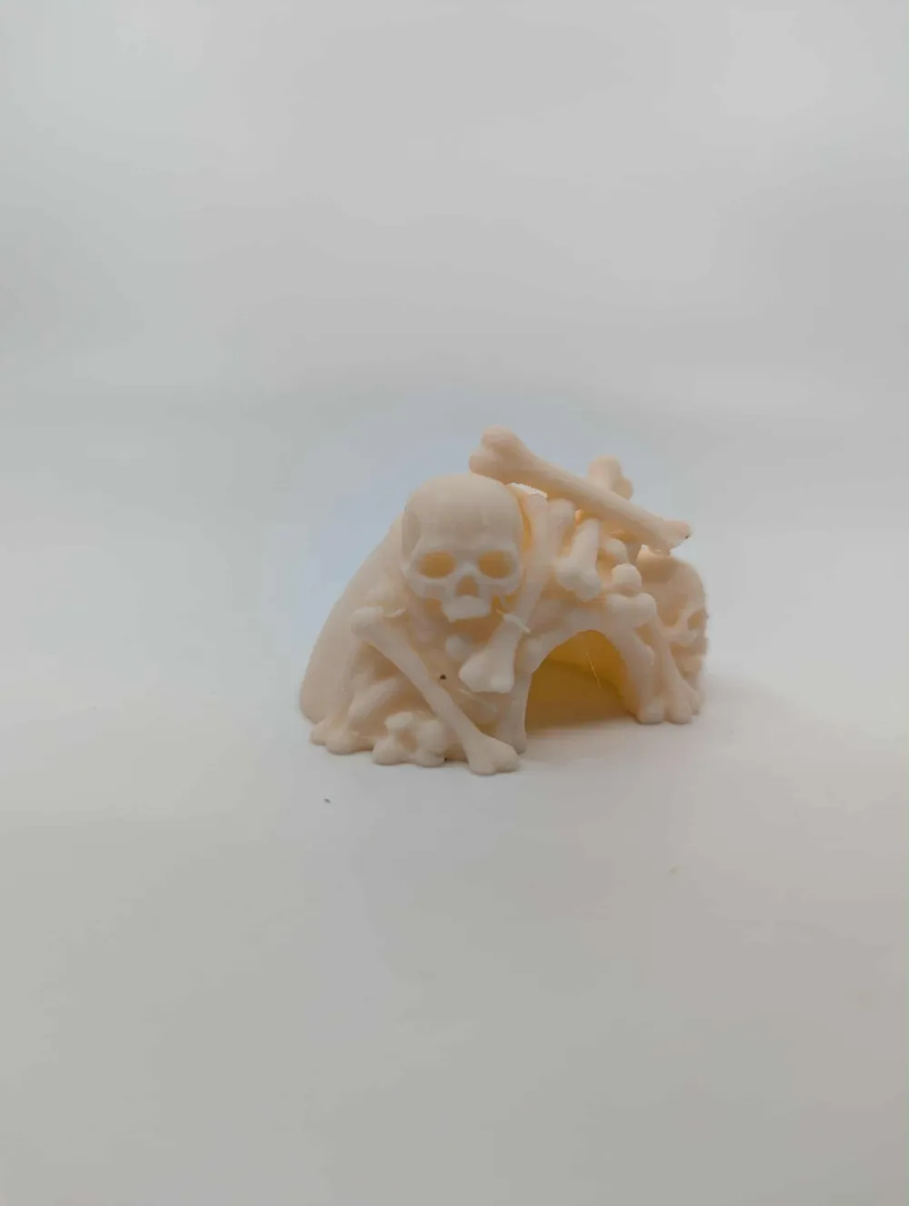 Bone Pile Skull Reptile Hide by SchmerBle MakerWorld: Download Free 3D ...
