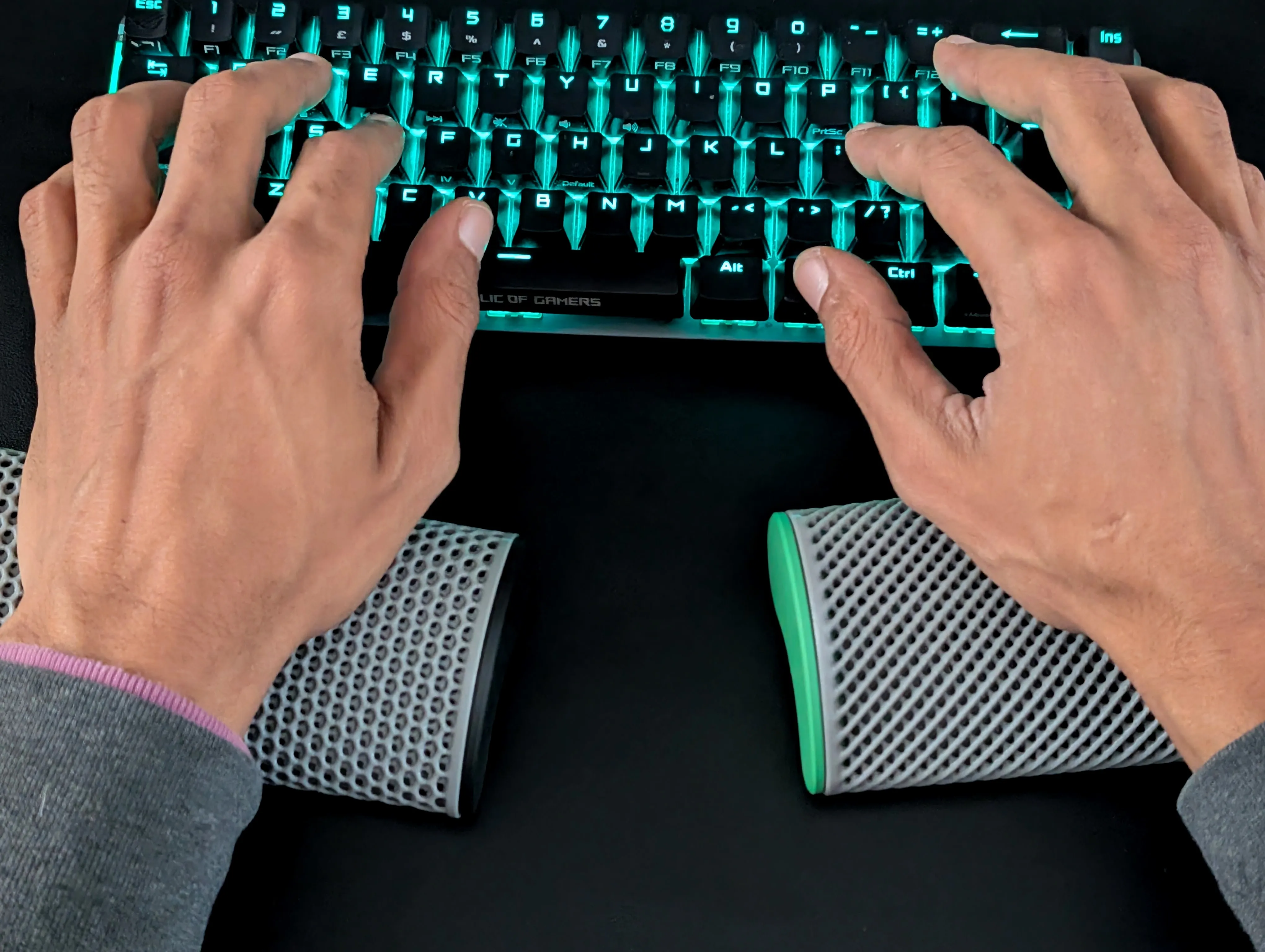 Modular Keyboard Wrist Rest - Free 3D Print Model - MakerWorld