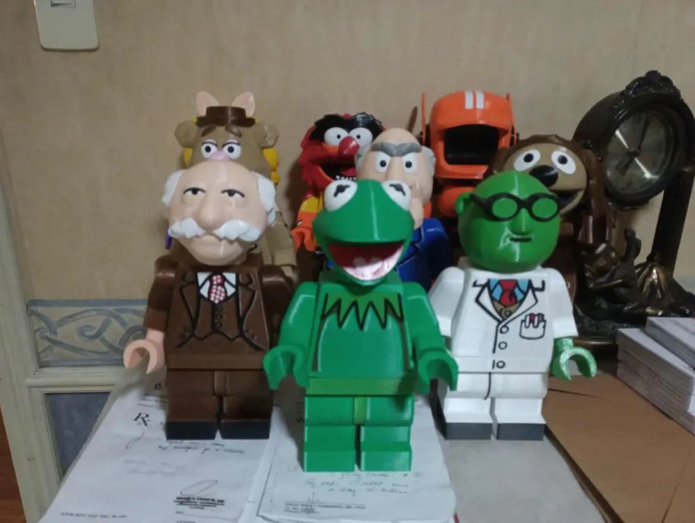 Kermit Muppets Giant Minifig - Free 3D Print Model - MakerWorld