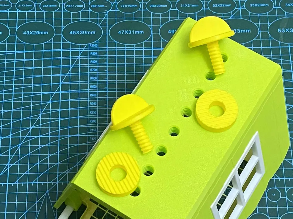 Birdhouse PLUS for Monk Parakeet and Sun Conure by Lumiere MakerWorld ...