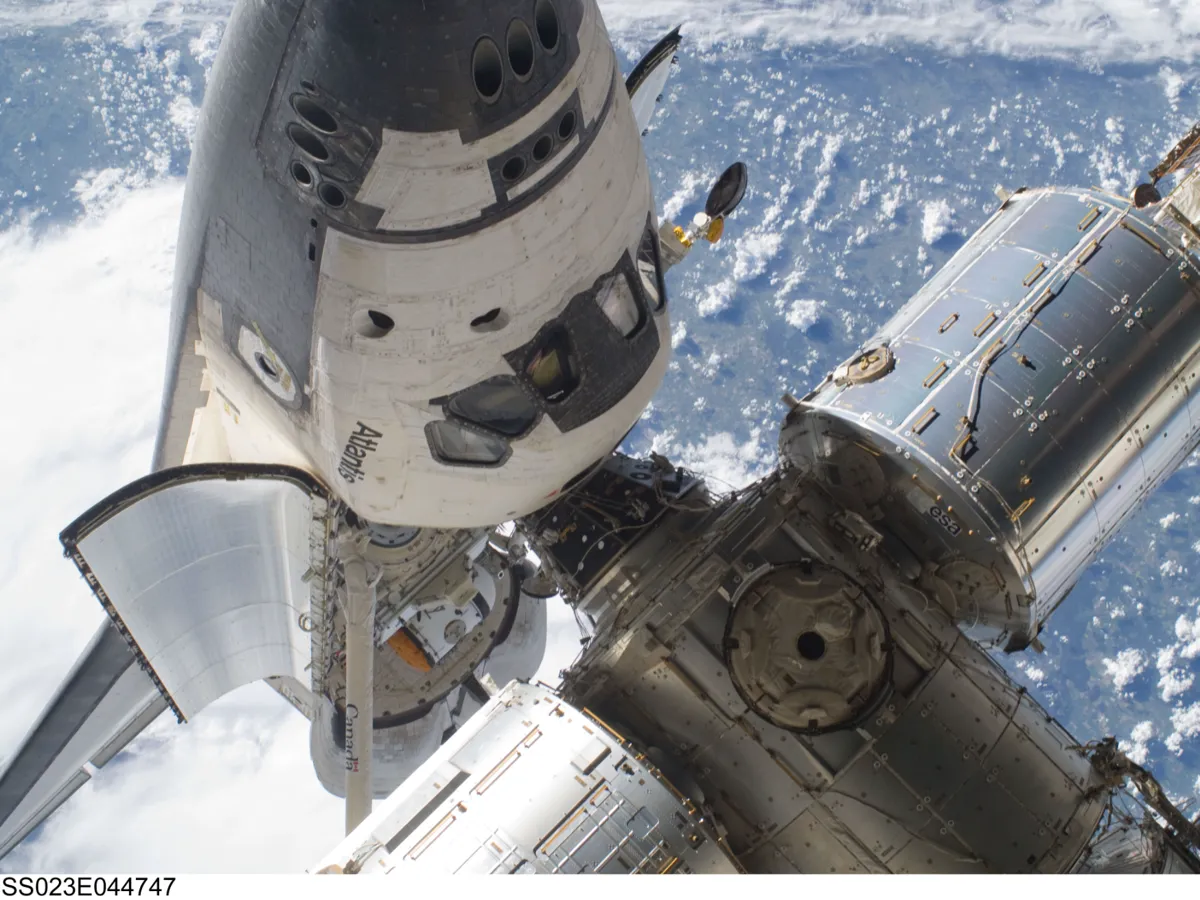 MPK mini Halterung von Owen MakerWorld: Kostenlose 3D-Modelle herunterladen