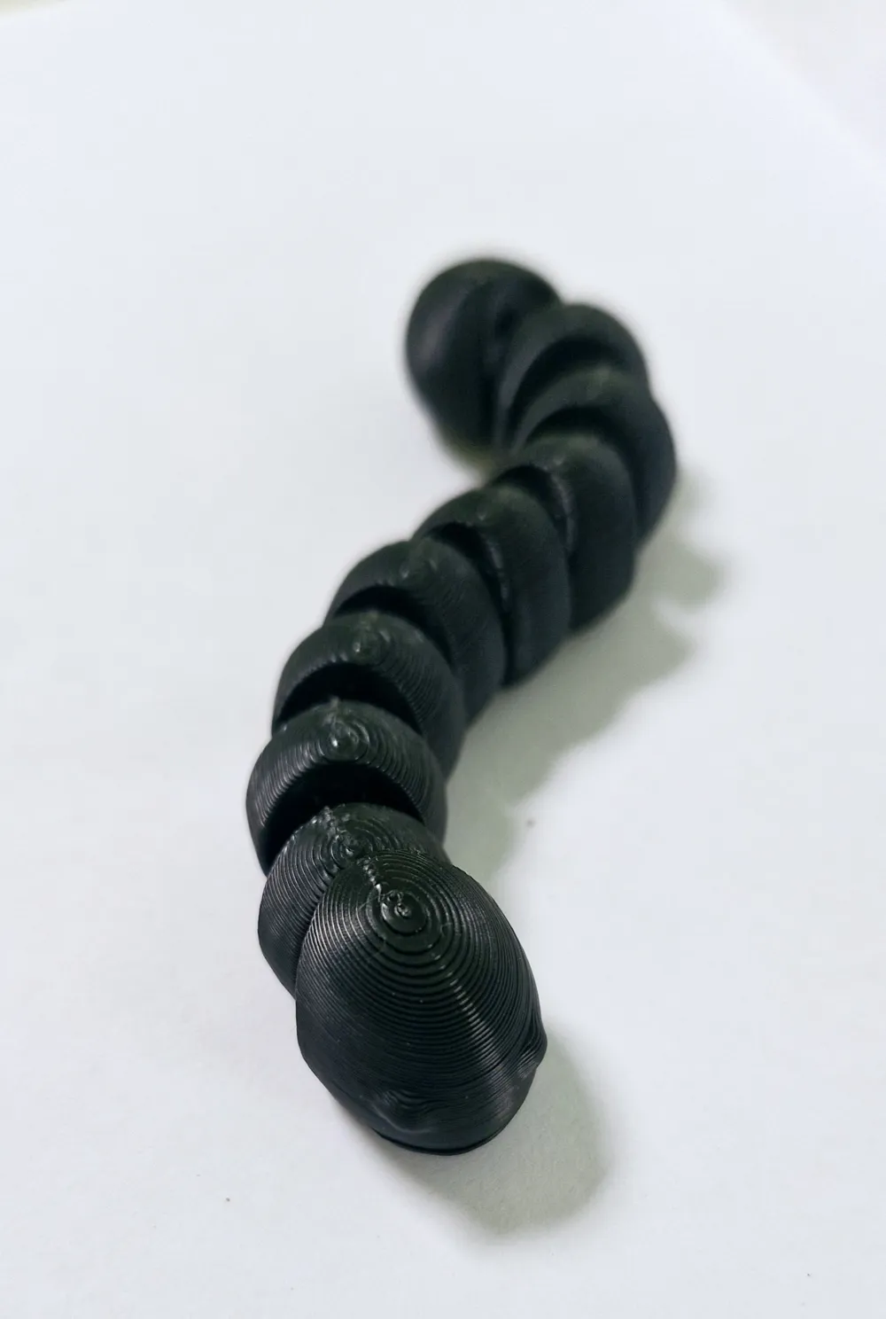 articulated worm - Free 3D Print Model - MakerWorld