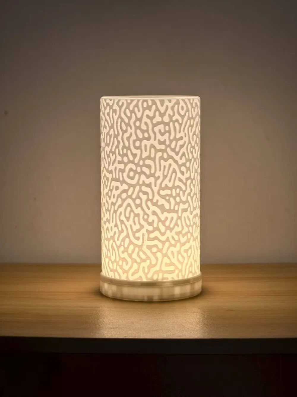 Maze Table Lamp by user_4282649831 MakerWorld: Download Free 3D Models