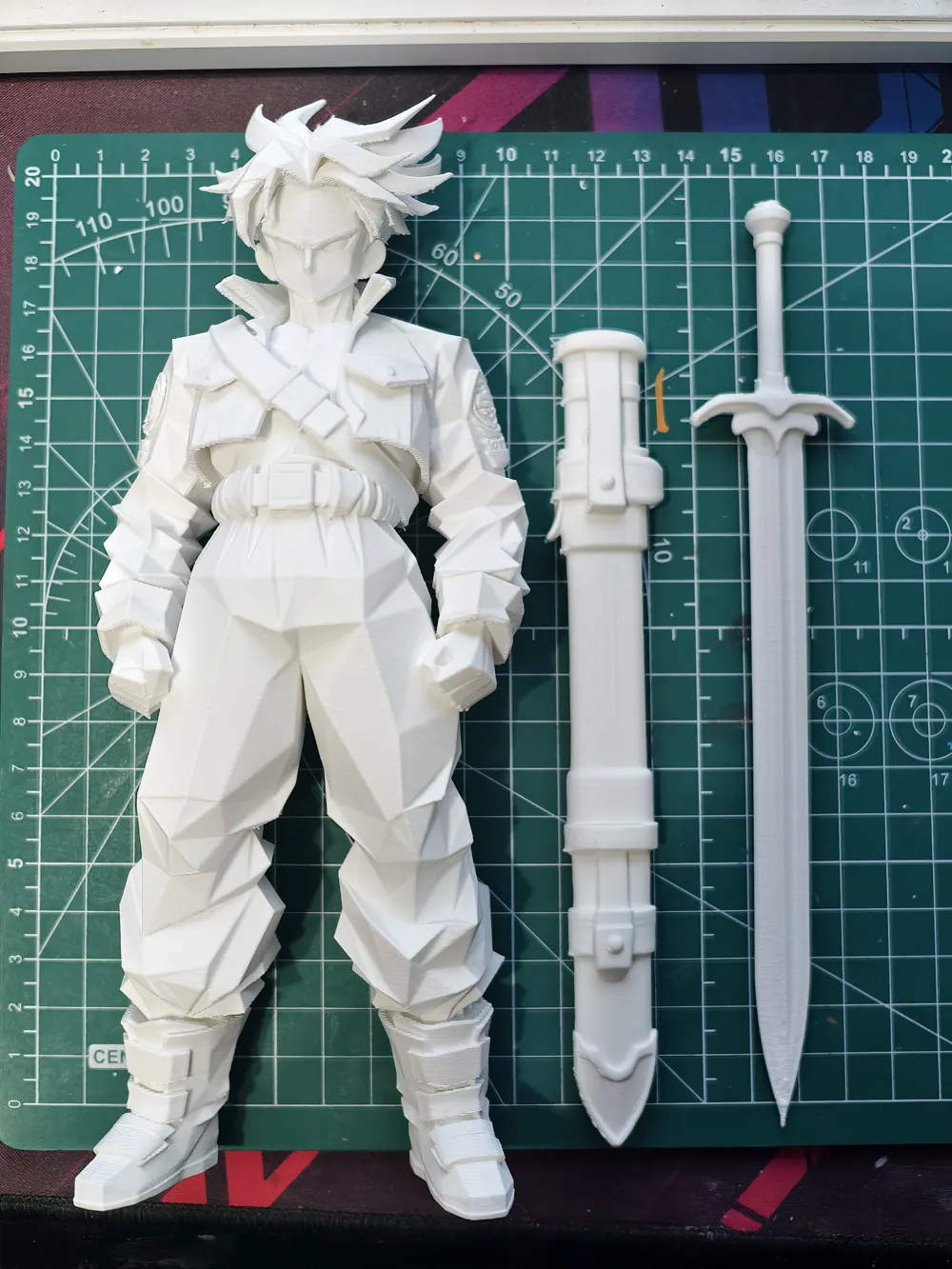 ROUND9 Dragon Ball Trunks Super Saiyan espada desmontable - Modelo de ...
