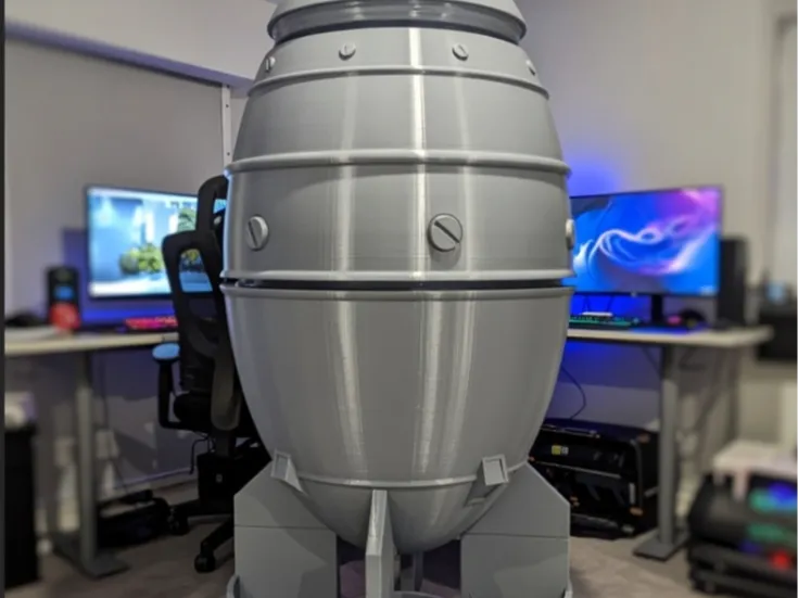 Life-Size Mini Nuke 2000mm Tall Display & Storage - Free 3D Print Model ...