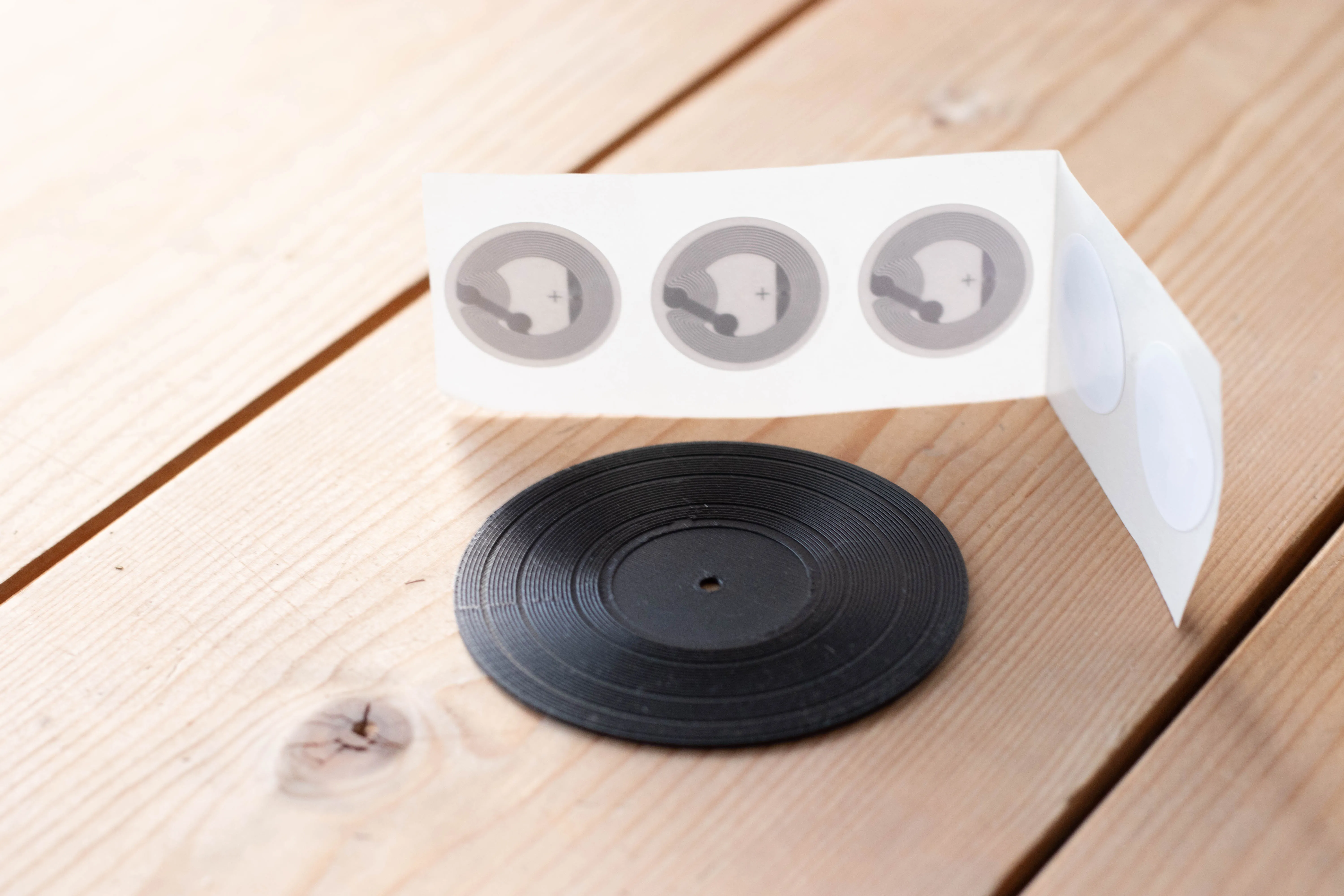 ESP32 NFC Mini Record Player - Vinyl Tag Reader - Free 3D Print Model ...