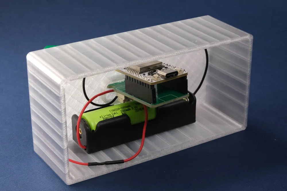 Enclosure for the "Root" plant monitoring sensor by Sprig Labs ...