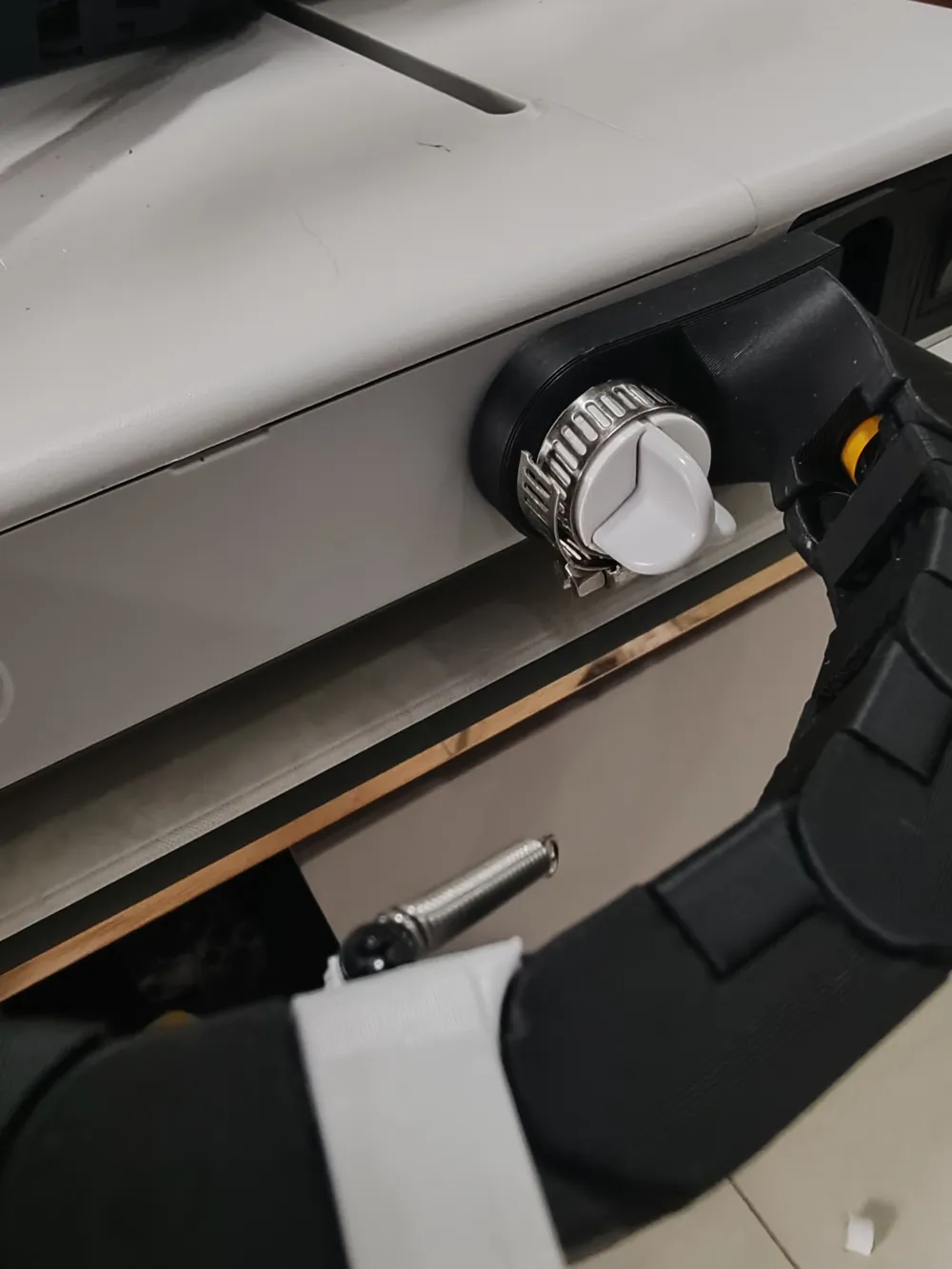 Fixador de eixo triangular para esteira porta-cabos A1 por user ...