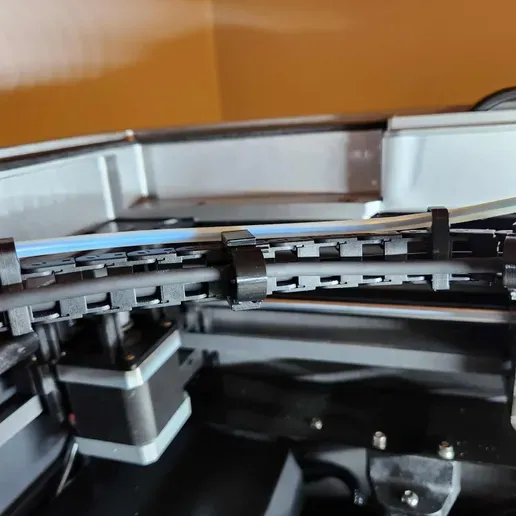 Beacon Probe USB Cable Mount on Chain QIDI Plus 4 by SumofThis ...