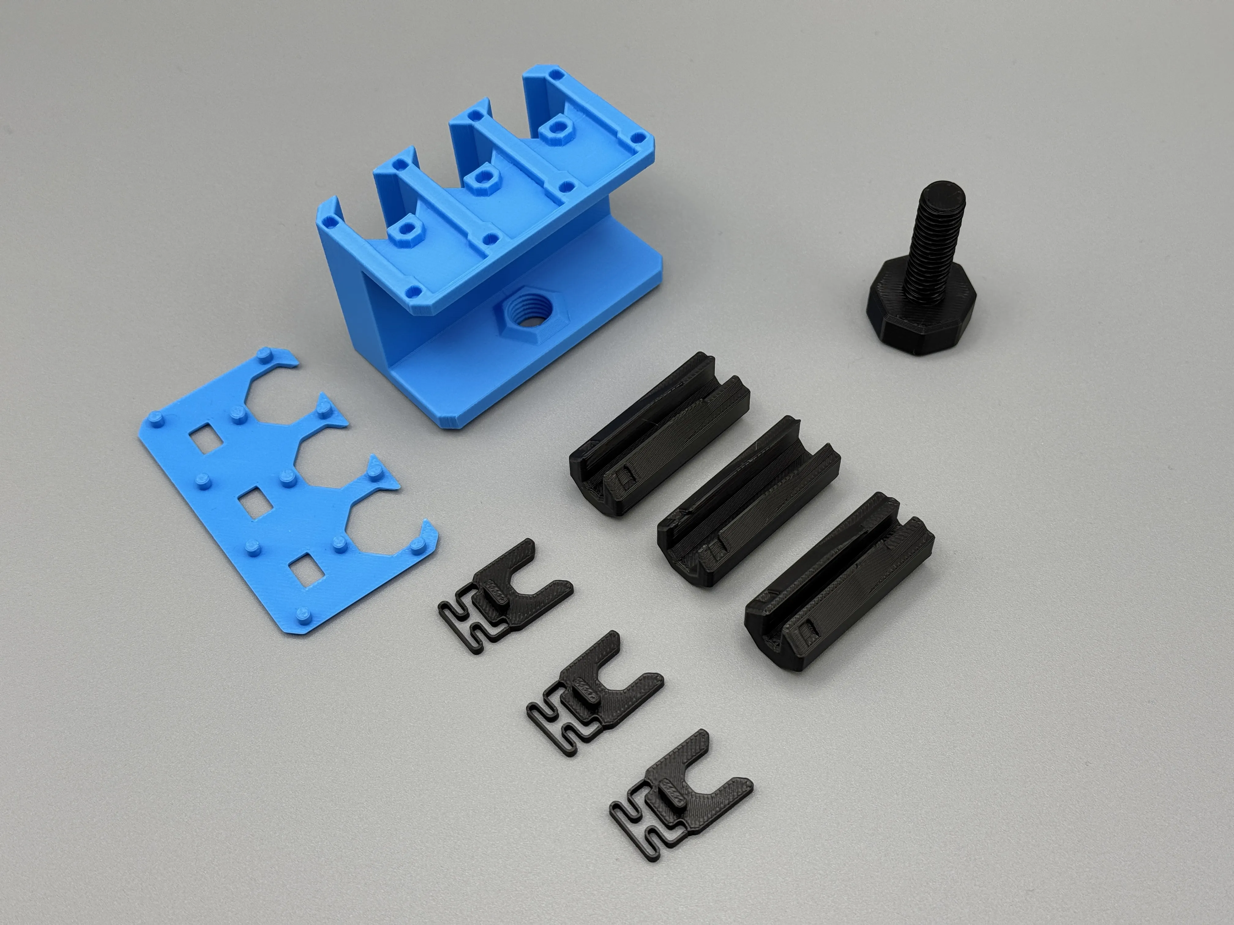 Desk cable holder / cable organizer with clamp - Free 3D Print Model ...