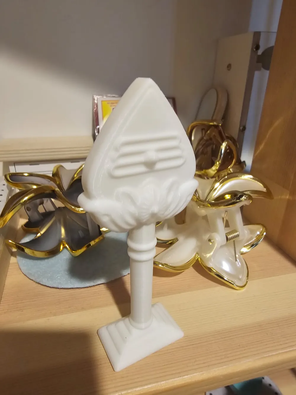 Murugan Vel on Lotus Stand – Mini Temple Decor by 007Loaded MakerWorld ...