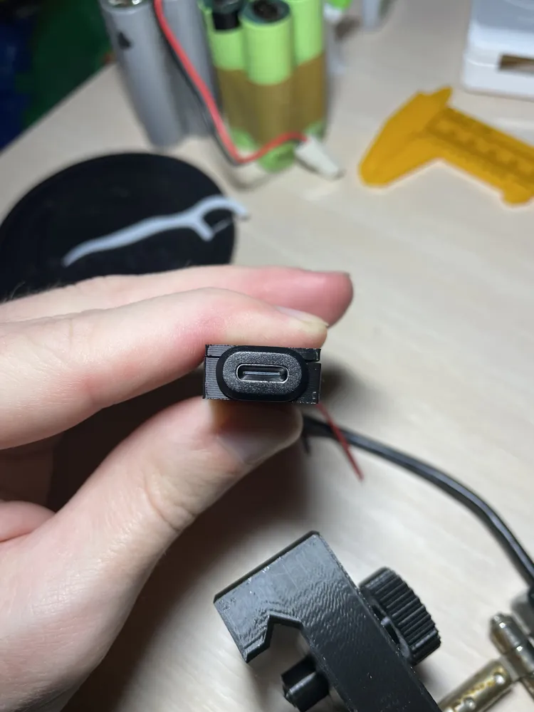 type C connector box by Dmytro MakerWorld: Download Free 3D Models