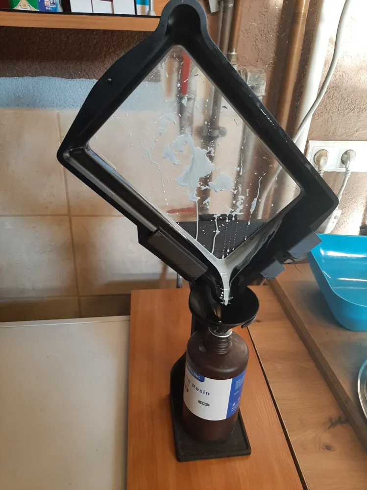 Saturn 4 Ultra Vat Holder for Resin Drip Stack - Free 3D Print Model ...