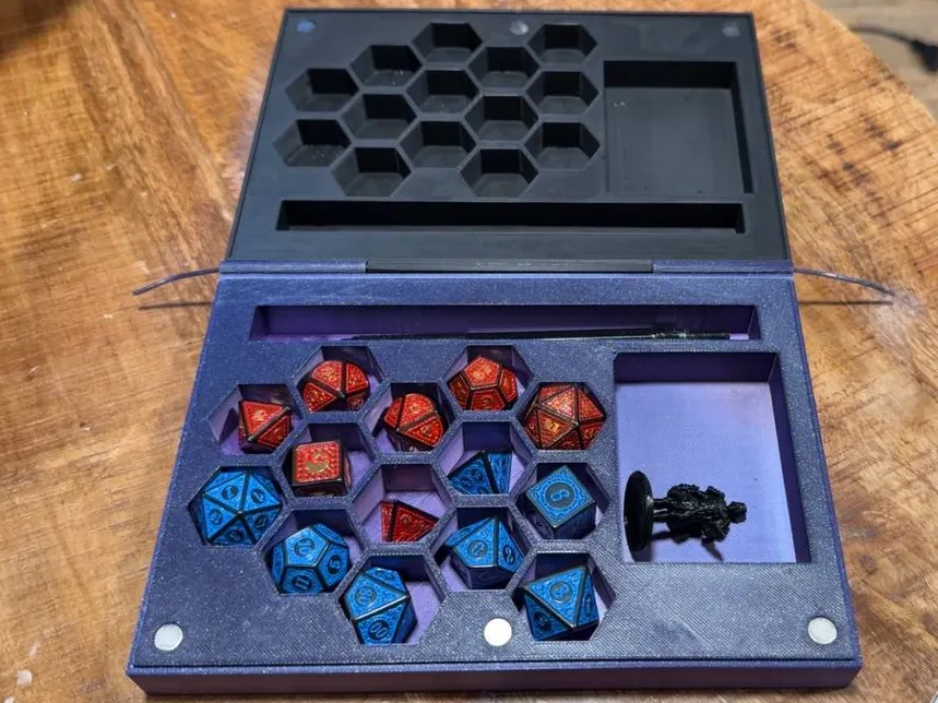 DnD essential case - Free 3D Print Model - MakerWorld