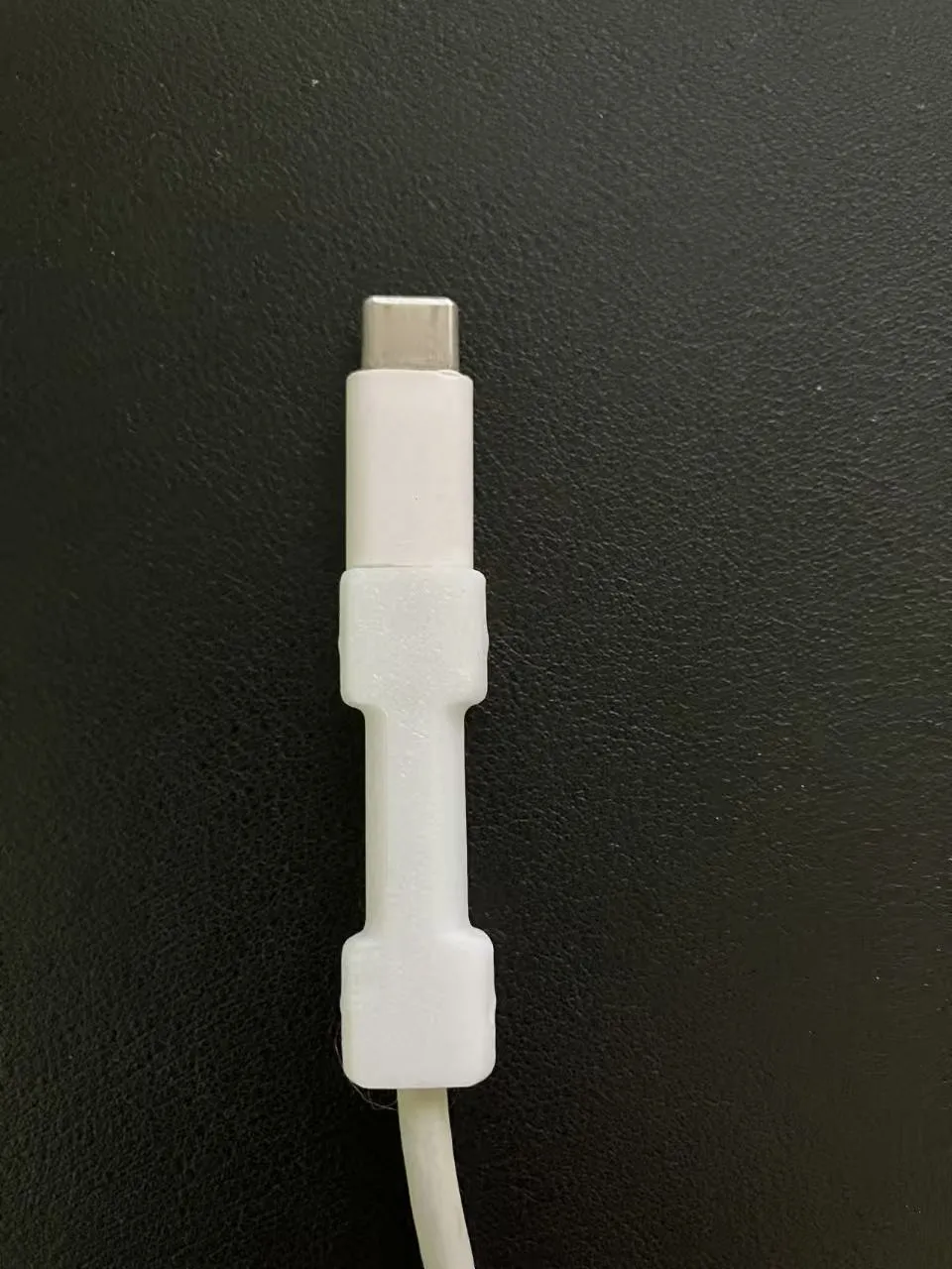 USB-C Cable Protector - for 3.25mm wire diameter, 4.4mm large head ...