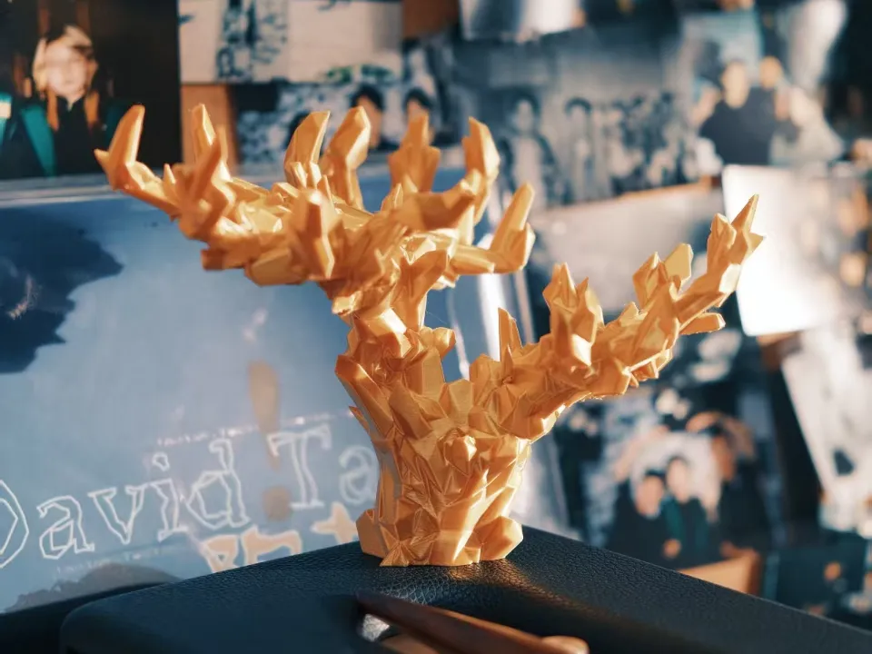 Death Stranding Chiral Crystal cluster - Free 3D Print Model - MakerWorld