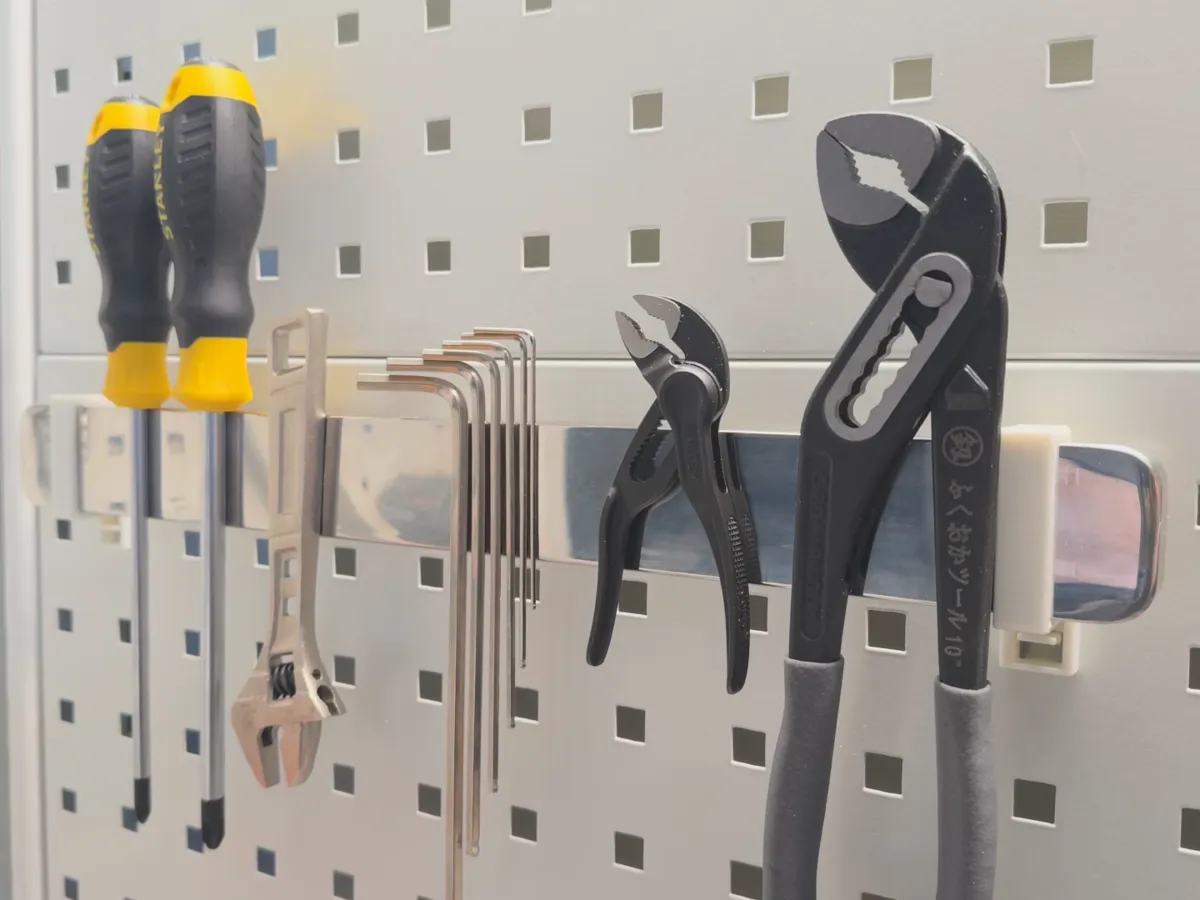 Square Hole Pegboard Magnetic Tool Bar Holder (compatible with ...