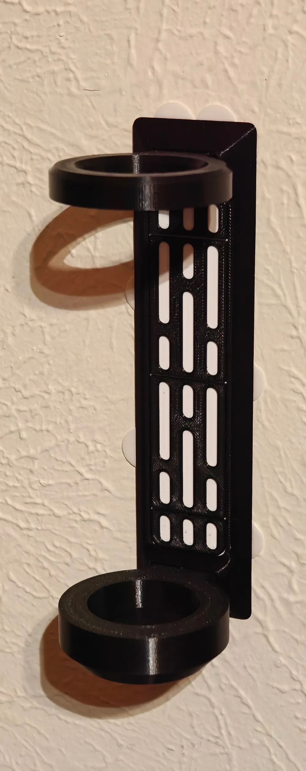 TXQSaber Lightsaber Wall Mount/Table Stand - Free 3D Print Model ...