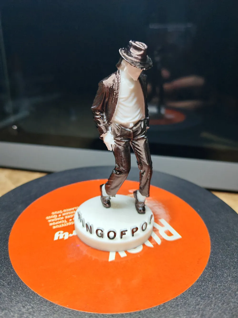 MJ classic iconic move moonwalk figure ornament - Free 3D Print Model ...