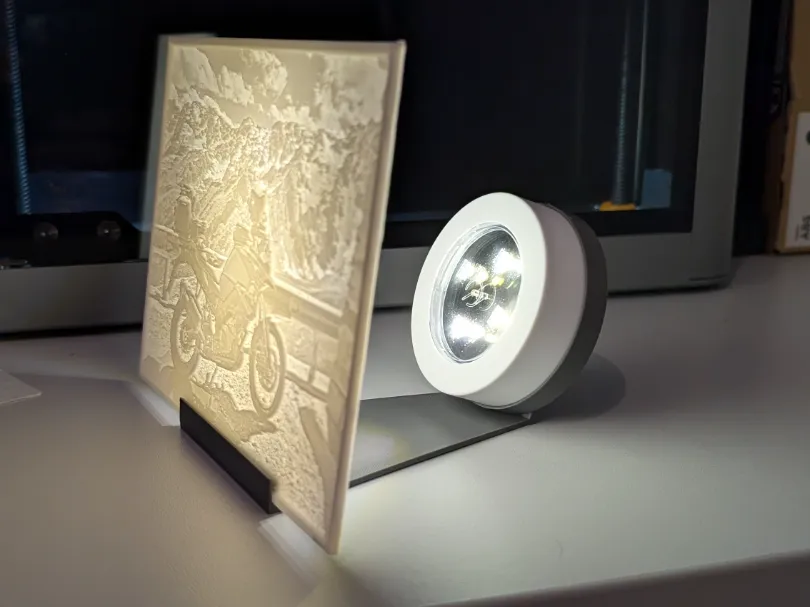 Lithophane LED Puck - Free 3D Print Model - MakerWorld