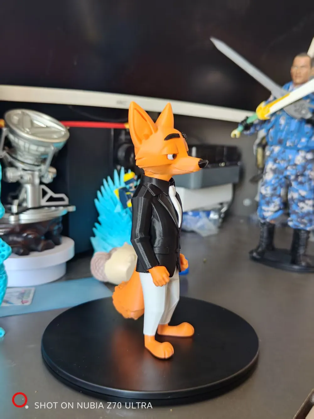 正装尼克（疯狂动物城） 来自 pandabear MakerWorld：免费下载 3D 模型