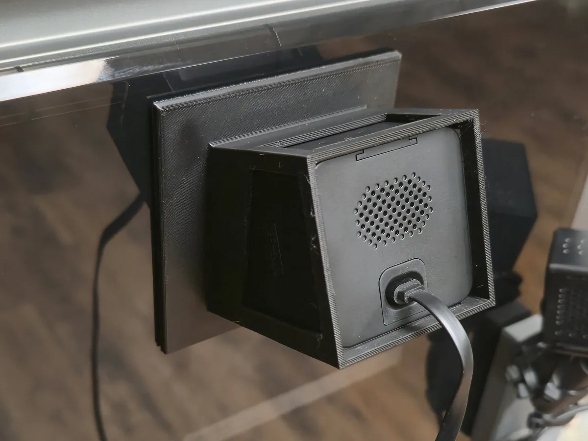 Wyze Cam OG for Glass/Door Mounting Remixed by Tinker MakerWorld: Download Free 3D Models