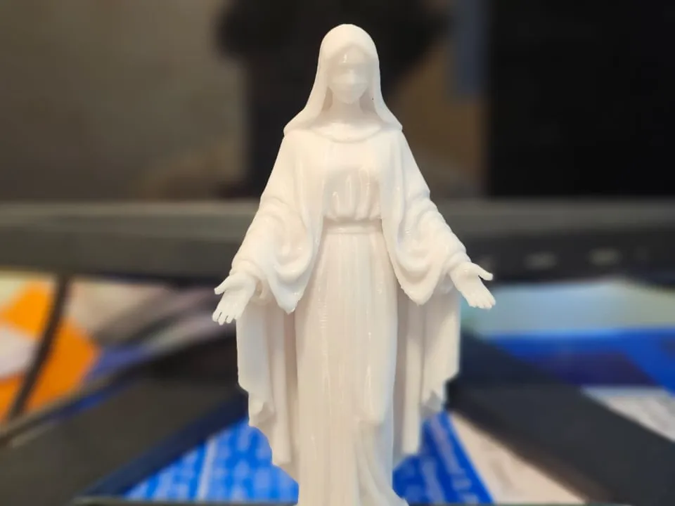 Estátua da Virgem Maria Imprimível em 3D Figurino Religioso - Modelo ...