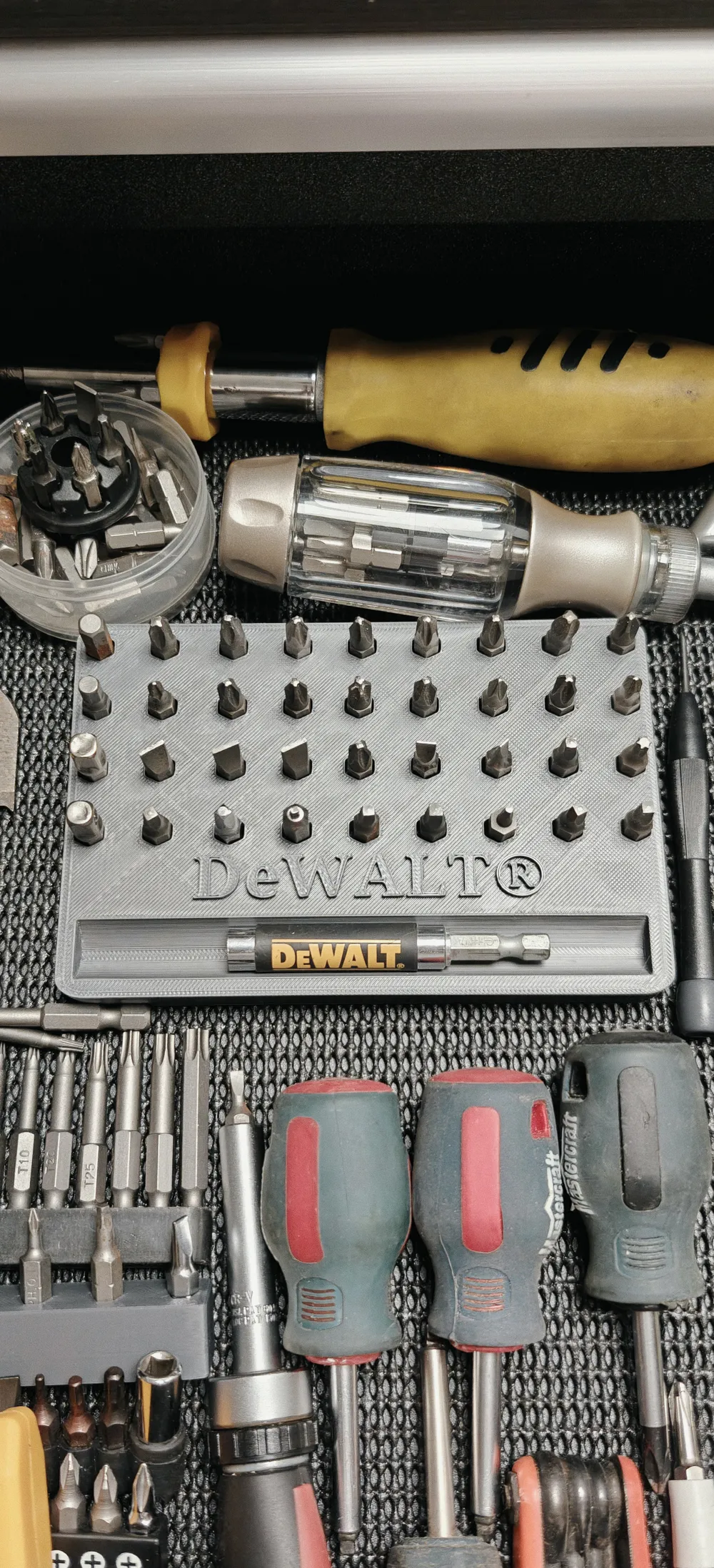 Bit Holder Magnetic Bottom DeWALT by _ThunderBird_ MakerWorld: Download ...