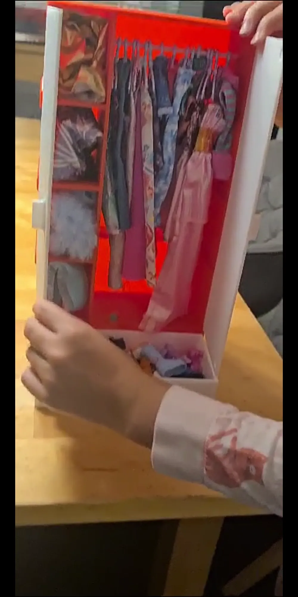 Barbie Wardrobe / Wardrobe - Free 3D Print Model - MakerWorld