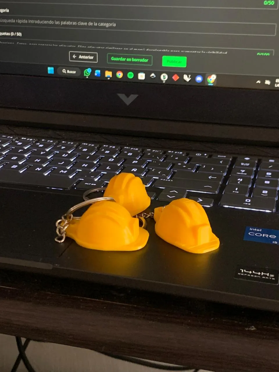 ENGINEER'S HELMET - Free 3D Print Model - MakerWorld