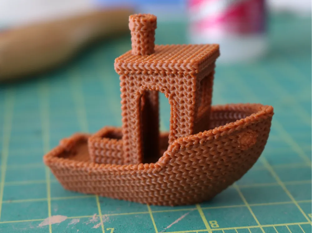 Knitted Benchy / Woven Pattern - Free 3D Print Model - MakerWorld