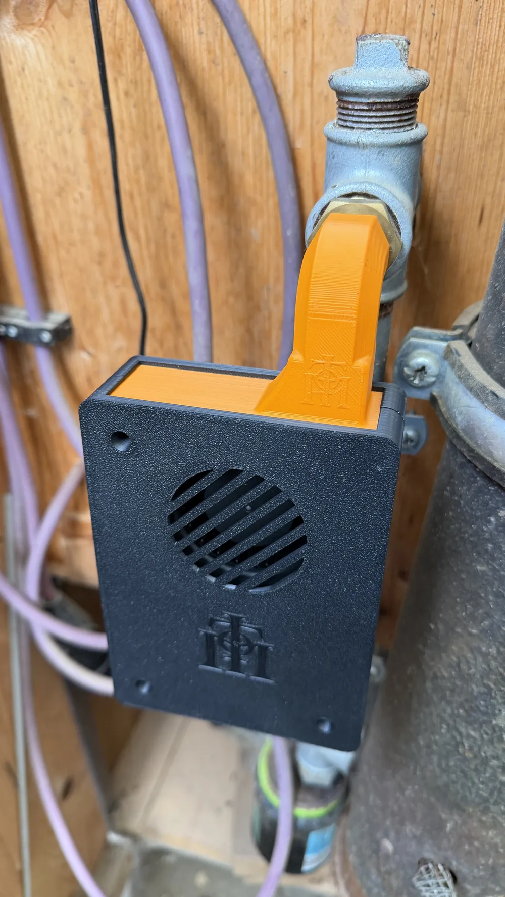 Fan holder 7530 for smoke generator LARGE - Free 3D Print Model ...