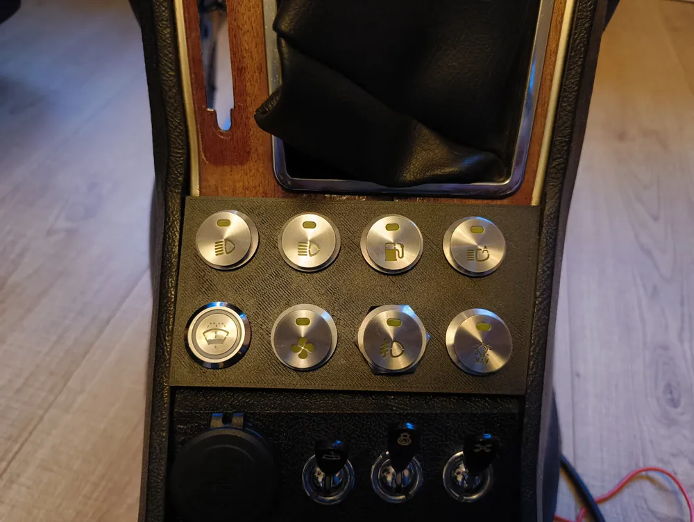 Alfa Romeo Giulia Super Ashtray button plate - Free 3D Print Model ...