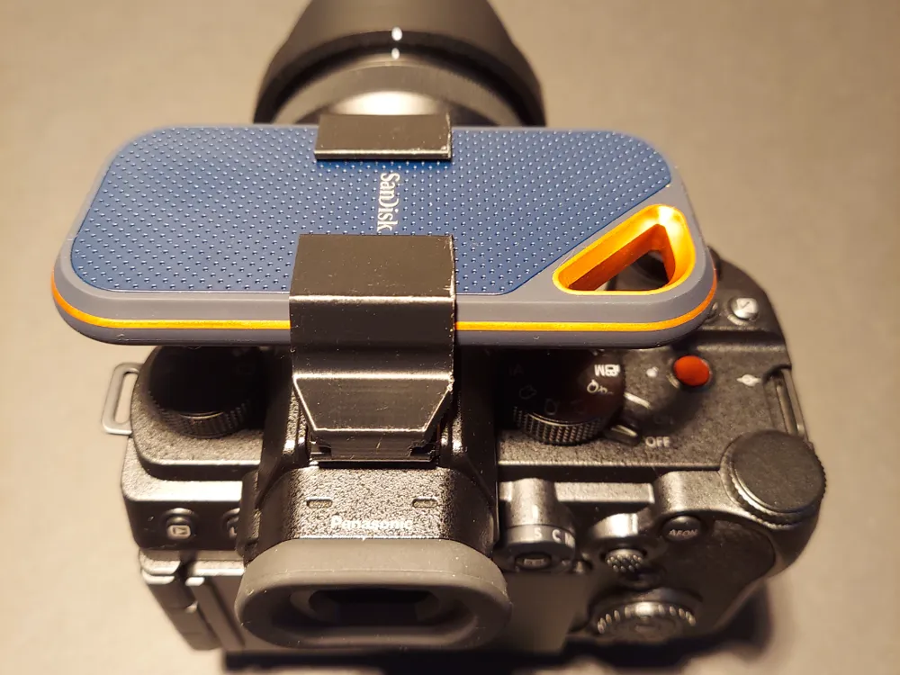 S5iiX Extreme Pro SSD Mount by Andrew57575 MakerWorld: Download Free 3D Models