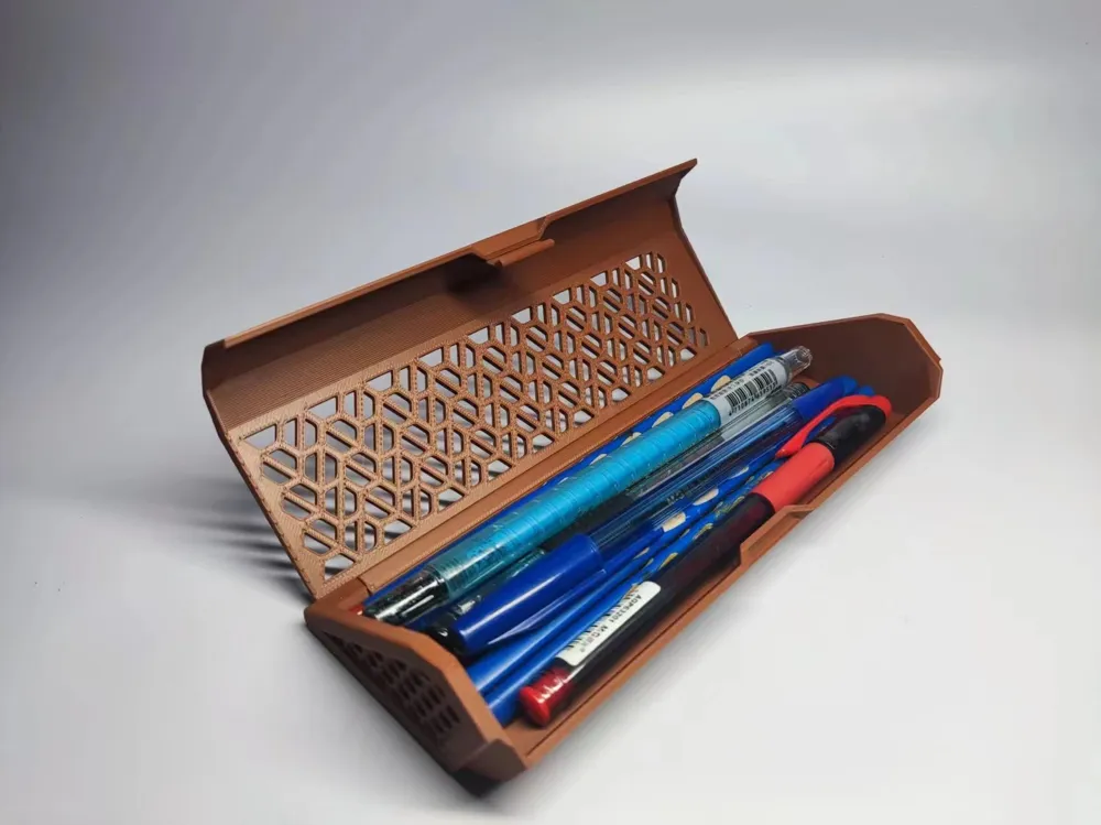 Print in Place Hollow Pencil Case by WanWanDumDum MakerWorld: Download ...